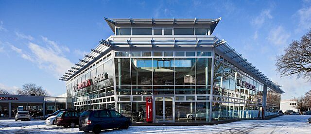 Stilvolle Petrick Kg Automobil Und Motorradvertrieb Bild