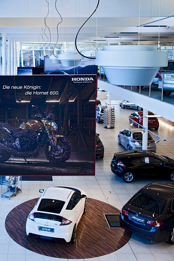 Stilvolle Petrick Kg Automobil Und Motorradvertrieb Bild